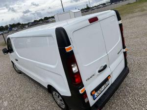 Balts Renault Trafic 2016 Viļņa, ar dzinēja tilpumu 1.60 L un nobraukumu 476 tūkst. km par 4250 €, foto 30 vietnē AUTOMOTO.COM.LV
