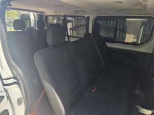White Renault Trafic 2016 in Taurage, with an engine capacity of 1.60 L and mileage of 405 thousand km for 8000 €, photo 10 on AUTOMOTO.COM.LV