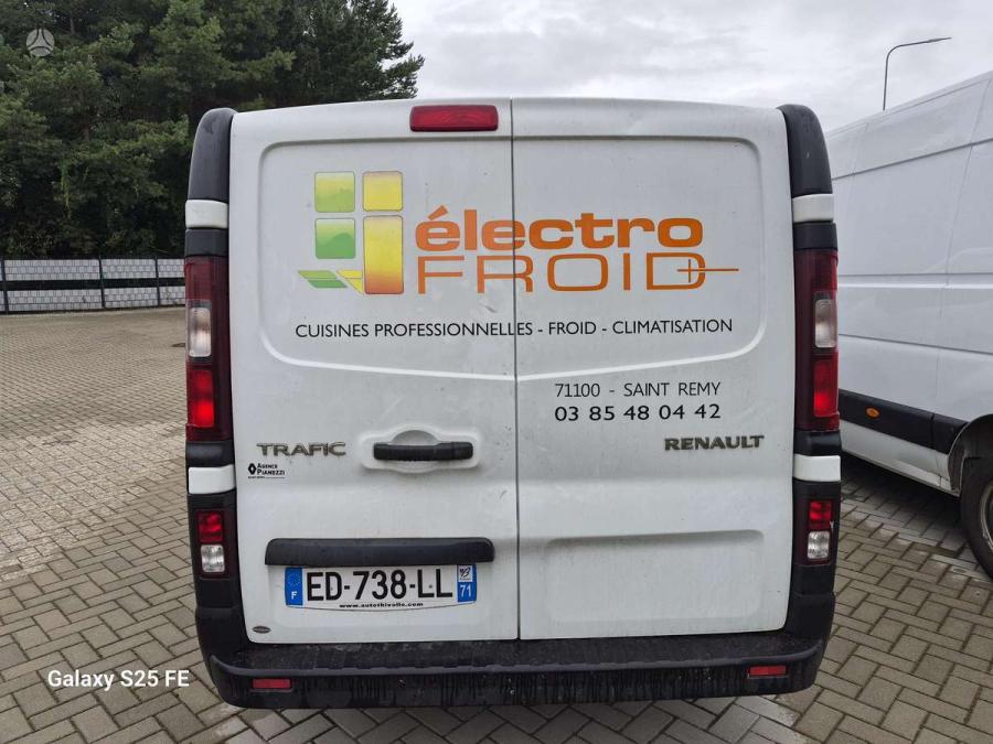 Balts Renault Trafic 2016 Tauragė, ar dzinēja tilpumu 1.60 L un nobraukumu 234 tūkst. km par 4350 €, foto 5 vietnē AUTOMOTO.COM.LV