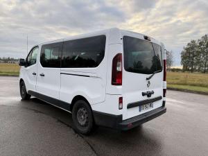 White Renault Trafic 2017 in Taurage, with an engine capacity of 1.60 L and mileage of 317 thousand km for 10900 €, photo 6 on AUTOMOTO.COM.LV
