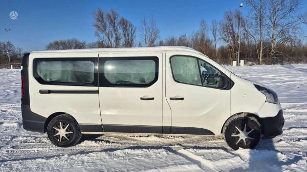 White Renault Trafic 2017 in Marijampole, with an engine capacity of 1.57 L and mileage of 279 thousand km for 9999 €, photo 6 on AUTOMOTO.COM.LV
