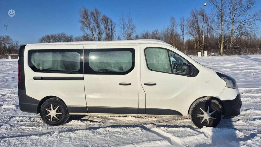 White Renault Trafic 2017 in Marijampole, with an engine capacity of 1.57 L and mileage of 279 thousand km for 9999 €, photo 6 on AUTOMOTO.COM.LV