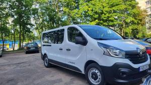 White Renault Trafic 2017 in Kaunas, with an engine capacity of 1.60 L and mileage of 97 thousand km for 13800 €, photo  on AUTOMOTO.COM.LV