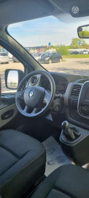 White Renault Trafic 2017 in Kaunas, with an engine capacity of 1.60 L and mileage of 97 thousand km for 13800 €, photo 12 on AUTOMOTO.COM.LV