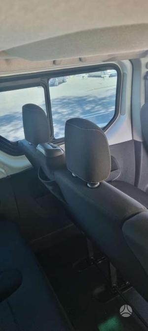White Renault Trafic 2017 in Kaunas, with an engine capacity of 1.60 L and mileage of 97 thousand km for 13800 €, photo 13 on AUTOMOTO.COM.LV