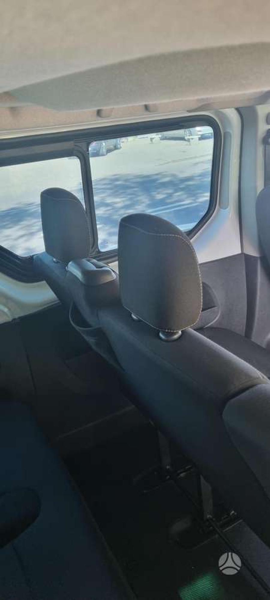 White Renault Trafic 2017 in Kaunas, with an engine capacity of 1.60 L and mileage of 97 thousand km for 13800 €, photo 13 on AUTOMOTO.COM.LV