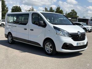 White Renault Trafic 2017 in Marijampole, with an engine capacity of 1.60 L and mileage of 292 thousand km for 10400 €, photo 4 on AUTOMOTO.COM.LV
