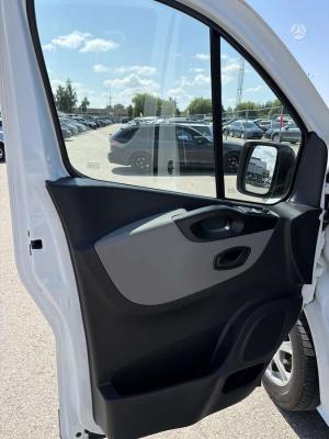 White Renault Trafic 2017 in Marijampole, with an engine capacity of 1.60 L and mileage of 292 thousand km for 10400 €, photo 10 on AUTOMOTO.COM.LV