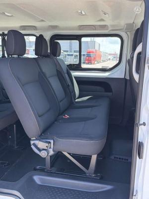 White Renault Trafic 2017 in Marijampole, with an engine capacity of 1.60 L and mileage of 292 thousand km for 10400 €, photo 16 on AUTOMOTO.COM.LV