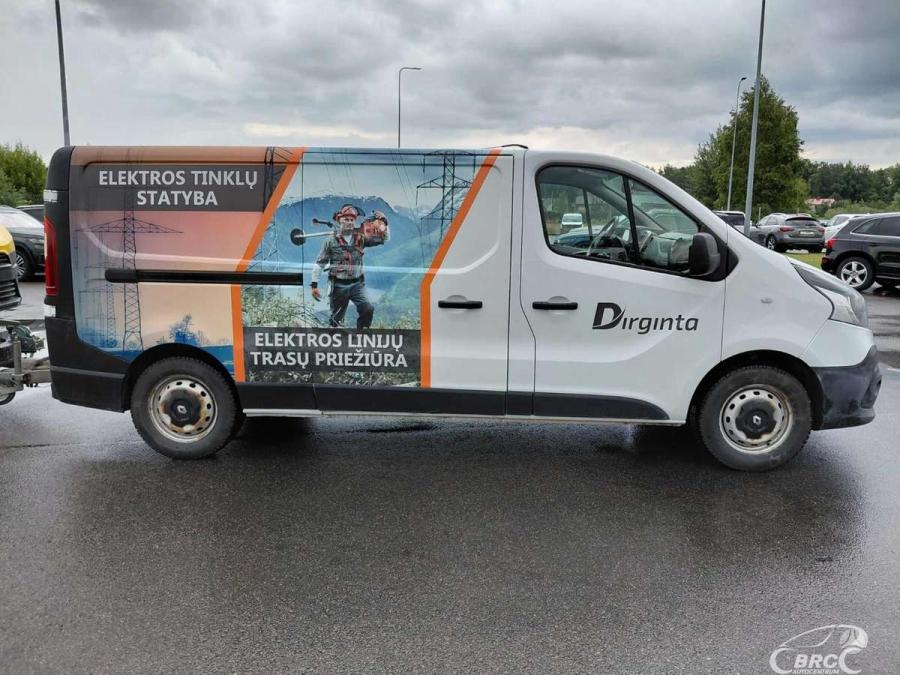 White Renault Trafic 2017 in Vilnius, with an engine capacity of 1.60 L and mileage of 251 thousand km for 9900 €, photo 5 on AUTOMOTO.COM.LV