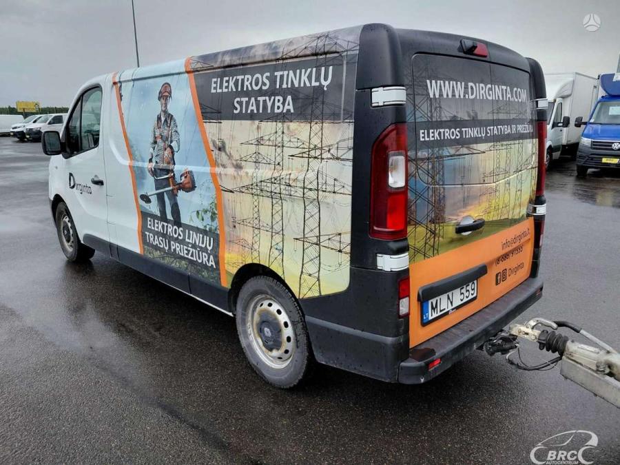 White Renault Trafic 2017 in Vilnius, with an engine capacity of 1.60 L and mileage of 251 thousand km for 9900 €, photo 8 on AUTOMOTO.COM.LV