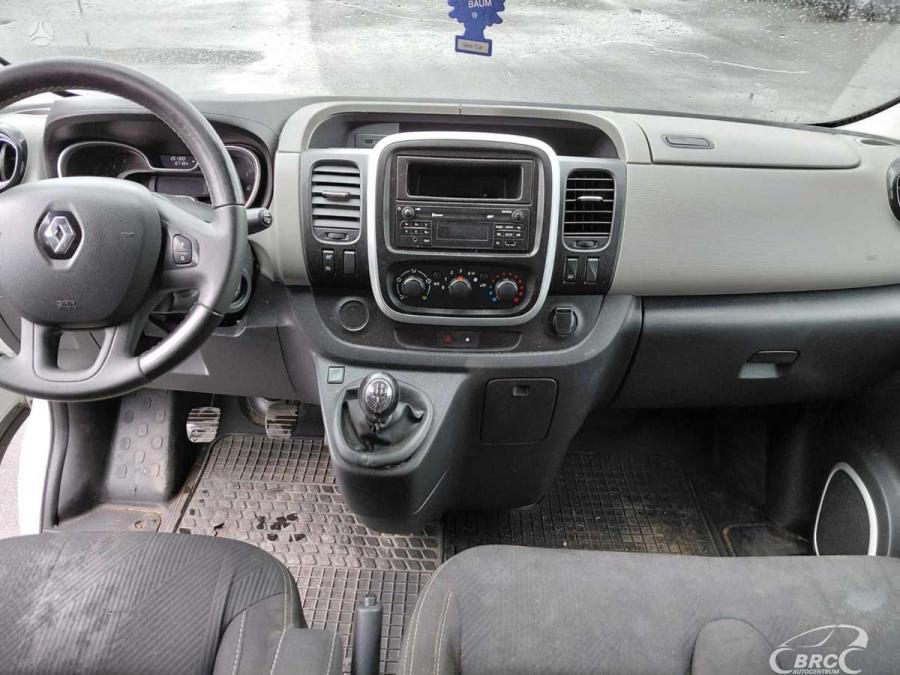 White Renault Trafic 2017 in Vilnius, with an engine capacity of 1.60 L and mileage of 251 thousand km for 9900 €, photo 10 on AUTOMOTO.COM.LV