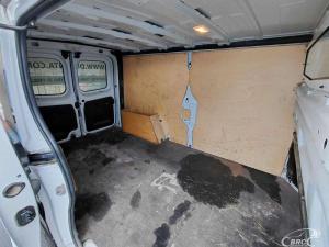 White Renault Trafic 2017 in Vilnius, with an engine capacity of 1.60 L and mileage of 251 thousand km for 9900 €, photo 13 on AUTOMOTO.COM.LV