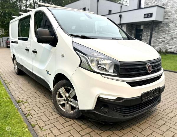White Renault Trafic 2017 in Vilnius, with an engine capacity of 1.60 L and mileage of 238 thousand km for 7950 €, photo 3 on AUTOMOTO.COM.LV