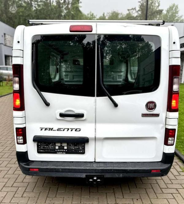 White Renault Trafic 2017 in Vilnius, with an engine capacity of 1.60 L and mileage of 238 thousand km for 7950 €, photo 6 on AUTOMOTO.COM.LV