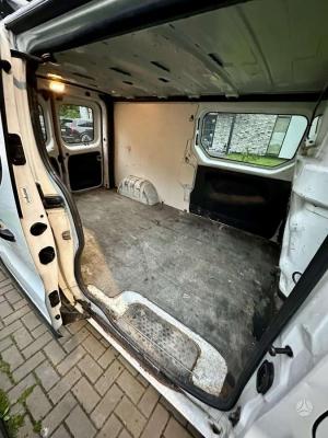 Balts Renault Trafic 2017 Viļņa, ar dzinēja tilpumu 1.60 L un nobraukumu 238 tūkst. km par 7950 €, foto 22 vietnē AUTOMOTO.COM.LV