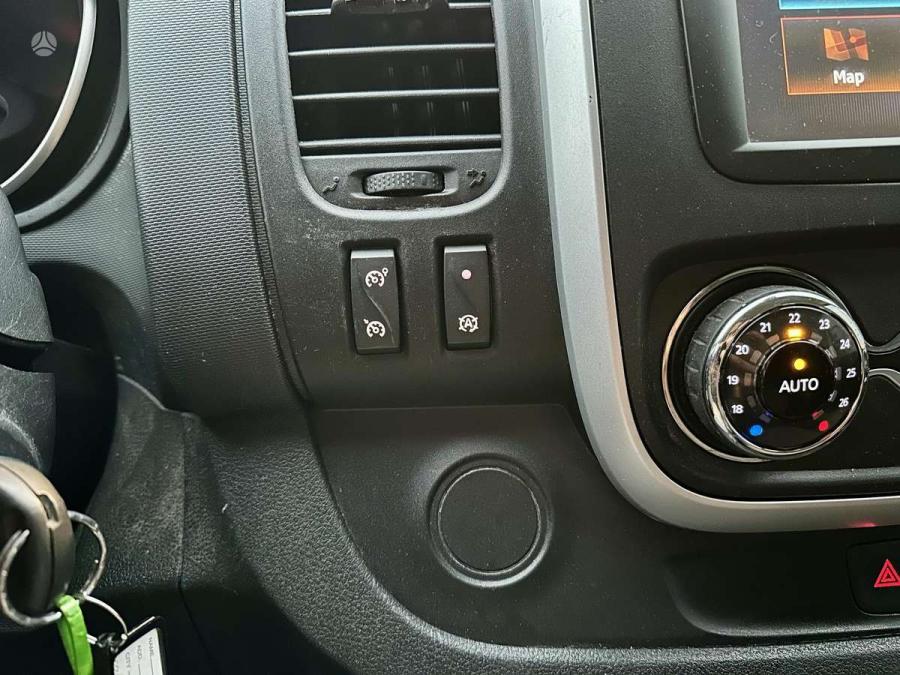 Balts Renault Trafic 2017 Viļņa, ar dzinēja tilpumu 1.60 L un nobraukumu 238 tūkst. km par 7950 €, foto 33 vietnē AUTOMOTO.COM.LV