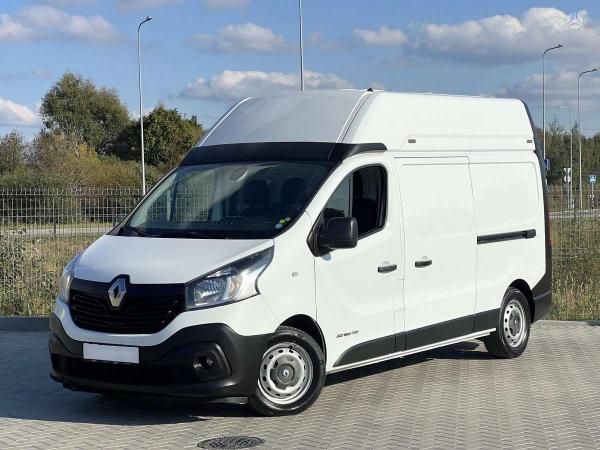 White Renault Trafic 2017 in Taurage, with an engine capacity of 1.60 L and mileage of 303 thousand km for 6800 €, photo 1 on AUTOMOTO.COM.LV
