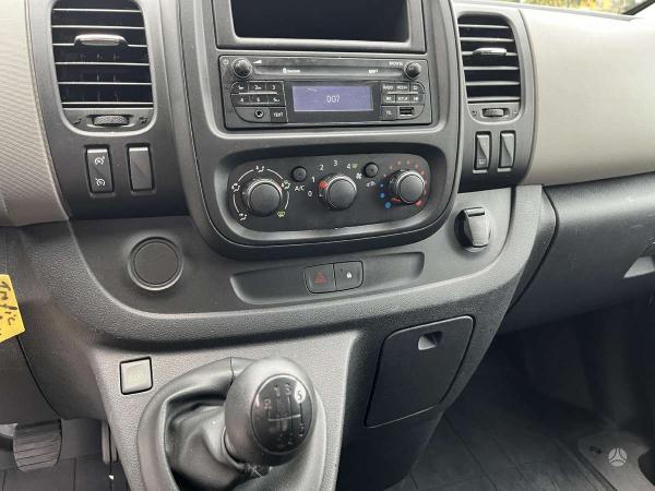 Balts Renault Trafic 2018 Alīta, ar dzinēja tilpumu 1.60 L un nobraukumu 95 tūkst. km par 9559 €, foto 11 vietnē AUTOMOTO.COM.LV