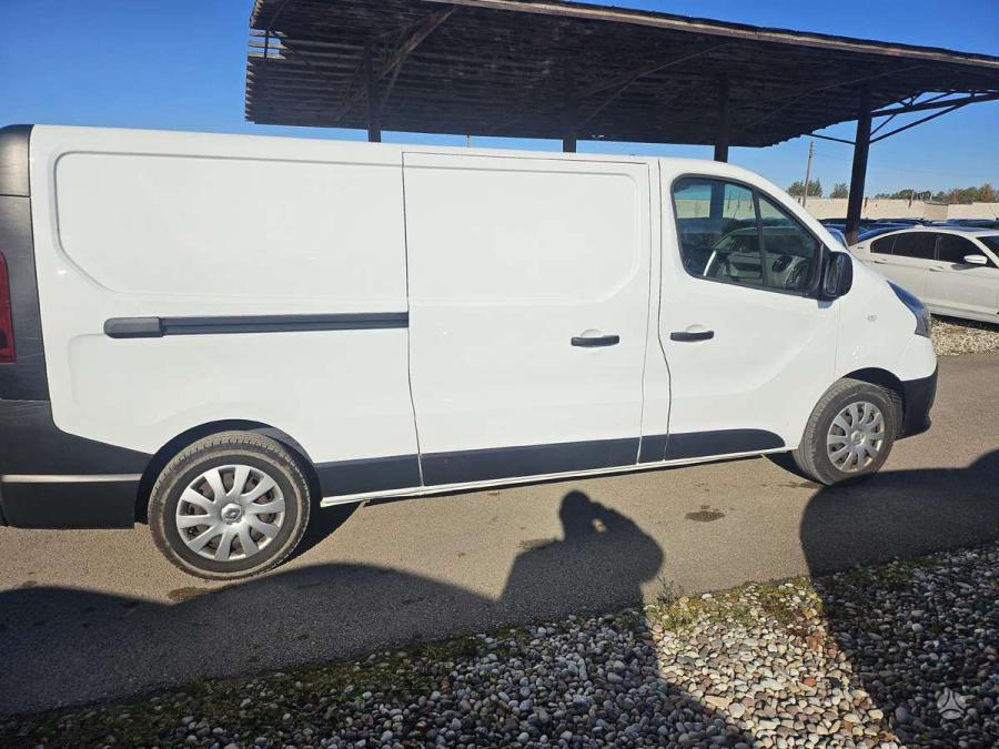 Balts Renault Trafic 2018 Tauragė, ar dzinēja tilpumu 1.60 L un nobraukumu 243 tūkst. km par 7200 €, foto 4 vietnē AUTOMOTO.COM.LV