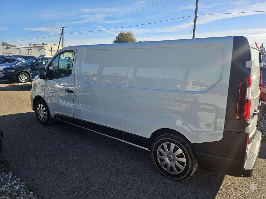 Balts Renault Trafic 2018 Tauragė, ar dzinēja tilpumu 1.60 L un nobraukumu 243 tūkst. km par 7200 €, foto 8 vietnē AUTOMOTO.COM.LV