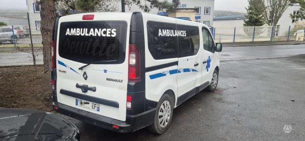 White Renault Trafic 2018 in Taurage, with an engine capacity of 1.60 L and mileage of 239 thousand km for 7300 €, photo 3 on AUTOMOTO.COM.LV