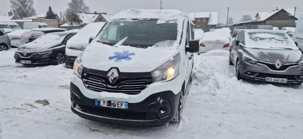 White Renault Trafic 2018 in Taurage, with an engine capacity of 1.60 L and mileage of 239 thousand km for 7300 €, photo 4 on AUTOMOTO.COM.LV