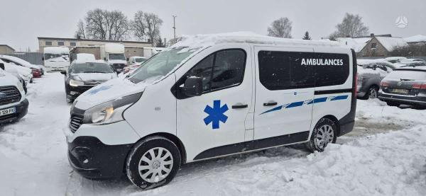 White Renault Trafic 2018 in Taurage, with an engine capacity of 1.60 L and mileage of 239 thousand km for 7300 €, photo 6 on AUTOMOTO.COM.LV
