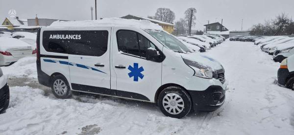 White Renault Trafic 2018 in Taurage, with an engine capacity of 1.60 L and mileage of 239 thousand km for 7300 €, photo 7 on AUTOMOTO.COM.LV