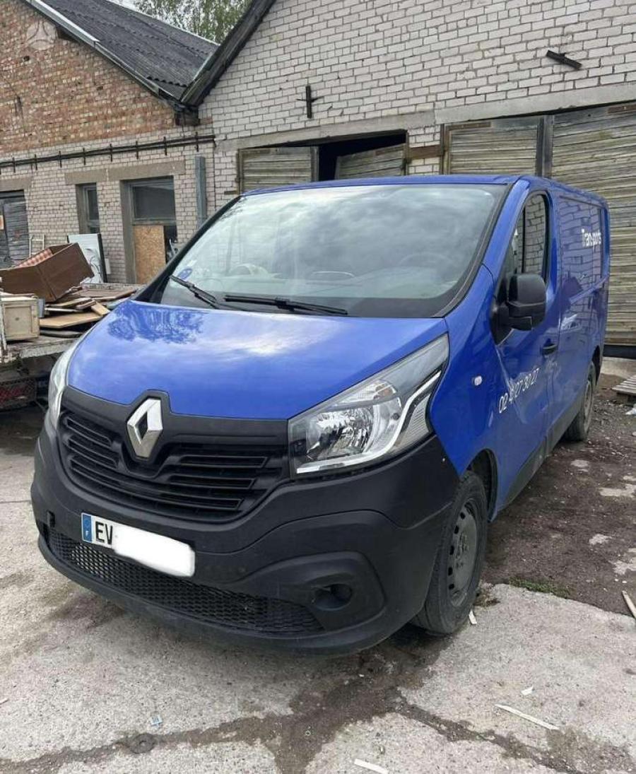 White Renault Trafic 2018 in Kaunas, with an engine capacity of 1.60 L and mileage of 300 thousand km for 2450 €, photo 3 on AUTOMOTO.COM.LV