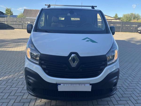 White Renault Trafic 2018 in Taurage, with an engine capacity of 1.60 L and mileage of 209 thousand km for 7200 €, photo 4 on AUTOMOTO.COM.LV