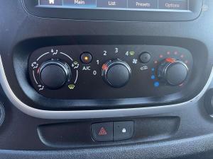 White Renault Trafic 2018 in Taurage, with an engine capacity of 1.60 L and mileage of 209 thousand km for 7200 €, photo 15 on AUTOMOTO.COM.LV