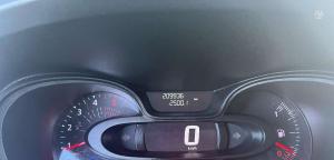 White Renault Trafic 2018 in Taurage, with an engine capacity of 1.60 L and mileage of 209 thousand km for 7200 €, photo 16 on AUTOMOTO.COM.LV