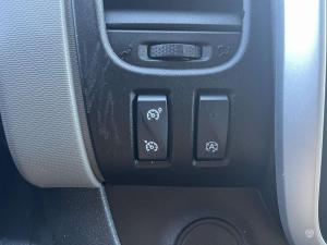 White Renault Trafic 2018 in Taurage, with an engine capacity of 1.60 L and mileage of 209 thousand km for 7200 €, photo 18 on AUTOMOTO.COM.LV