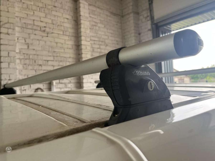 White Renault Trafic 2018 in Taurage, with an engine capacity of 1.60 L and mileage of 209 thousand km for 7200 €, photo 26 on AUTOMOTO.COM.LV