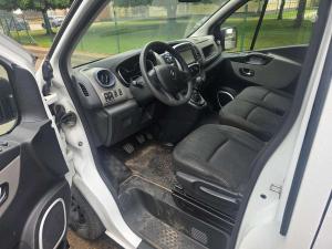 Balts Renault Trafic 2018 Tauragė, ar dzinēja tilpumu 1.60 L un nobraukumu 226 tūkst. km par 8200 €, foto 6 vietnē AUTOMOTO.COM.LV