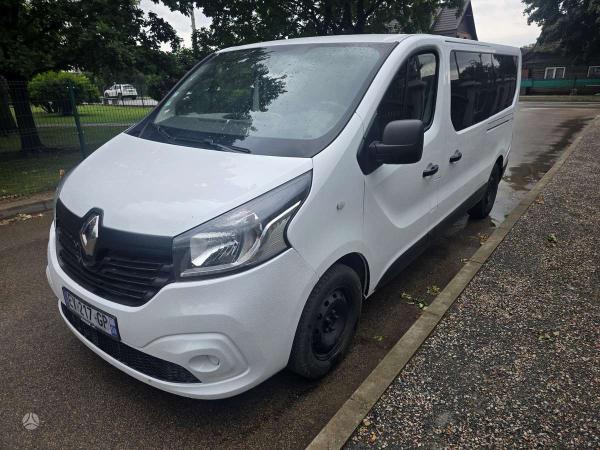 White Renault Trafic 2018 in Taurage, with an engine capacity of 1.60 L and mileage of 226 thousand km for 8200 €, photo 7 on AUTOMOTO.COM.LV