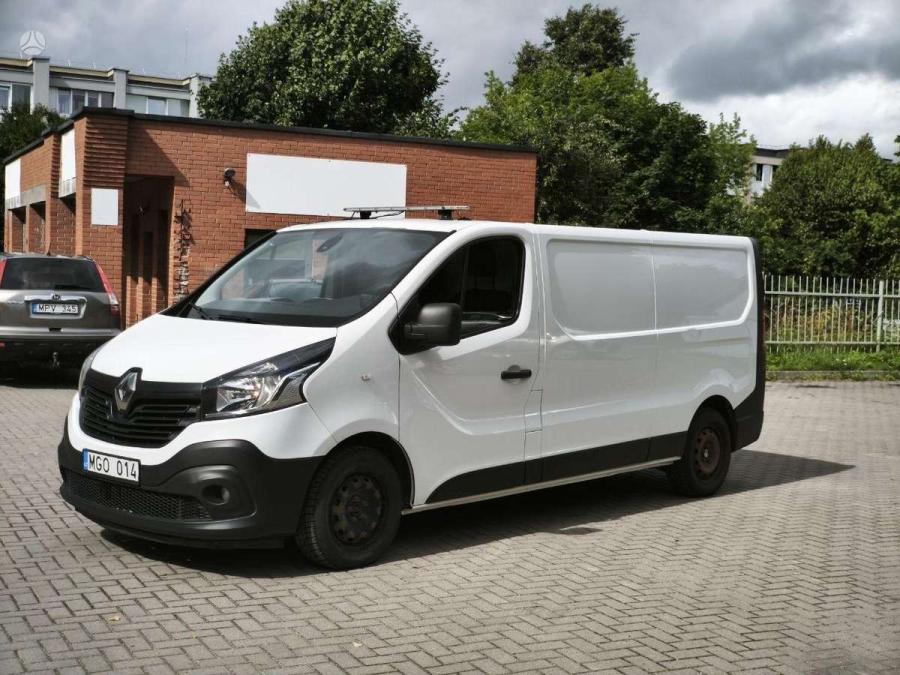 White Renault Trafic 2018 in Vilnius, with an engine capacity of 1.60 L and mileage of 195 thousand km for 9317 €, photo 5 on AUTOMOTO.COM.LV