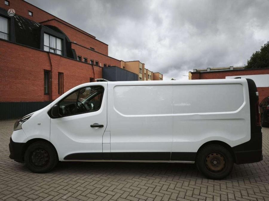 White Renault Trafic 2018 in Vilnius, with an engine capacity of 1.60 L and mileage of 195 thousand km for 9317 €, photo 8 on AUTOMOTO.COM.LV