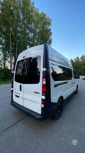 White Renault Trafic 2018 in Visaginas, with an engine capacity of 1.60 L and mileage of 294 thousand km for 14600 €, photo 9 on AUTOMOTO.COM.LV