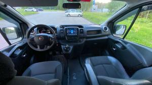 White Renault Trafic 2018 in Visaginas, with an engine capacity of 1.60 L and mileage of 294 thousand km for 14600 €, photo 10 on AUTOMOTO.COM.LV