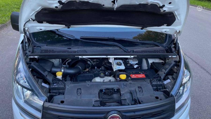 White Renault Trafic 2018 in Visaginas, with an engine capacity of 1.60 L and mileage of 294 thousand km for 14600 €, photo 14 on AUTOMOTO.COM.LV
