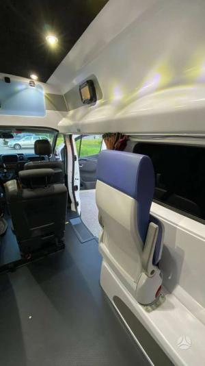 White Renault Trafic 2018 in Visaginas, with an engine capacity of 1.60 L and mileage of 294 thousand km for 14600 €, photo 26 on AUTOMOTO.COM.LV