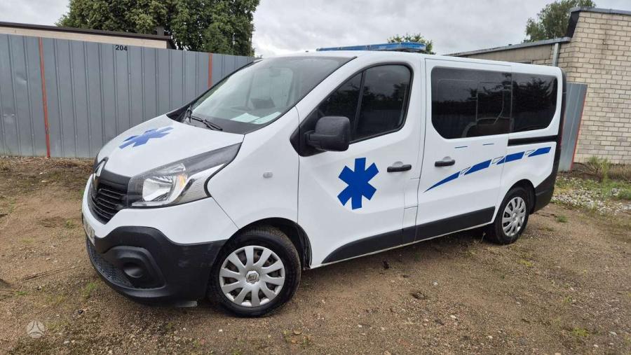 White Renault Trafic 2018 in Taurage, with an engine capacity of 1.60 L and mileage of 271 thousand km for 6700 €, photo 9 on AUTOMOTO.COM.LV