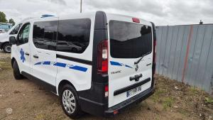 White Renault Trafic 2018 in Taurage, with an engine capacity of 1.60 L and mileage of 271 thousand km for 6700 €, photo 12 on AUTOMOTO.COM.LV