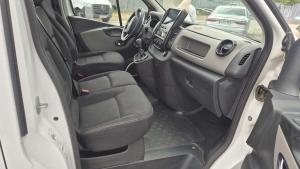 White Renault Trafic 2018 in Taurage, with an engine capacity of 1.60 L and mileage of 271 thousand km for 6700 €, photo 23 on AUTOMOTO.COM.LV