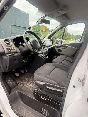 White Renault Trafic 2018 in Vilnius, with an engine capacity of 1.60 L and mileage of 317 thousand km for 9300 €, photo 10 on AUTOMOTO.COM.LV