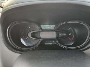 White Renault Trafic 2018 in Pakruojis, with an engine capacity of 1.60 L and mileage of 167 thousand km for 7900 €, photo 9 on AUTOMOTO.COM.LV