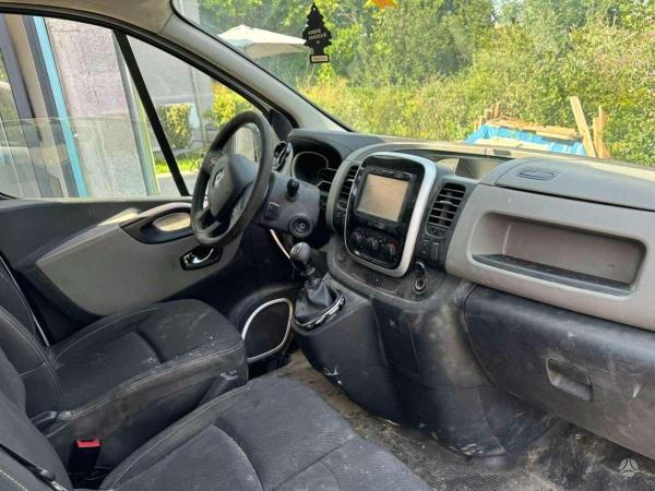Balts Renault Trafic 2018 Šauļi, ar dzinēja tilpumu 1.60 L un nobraukumu 260 tūkst. km par 5687 €, foto 4 vietnē AUTOMOTO.COM.LV