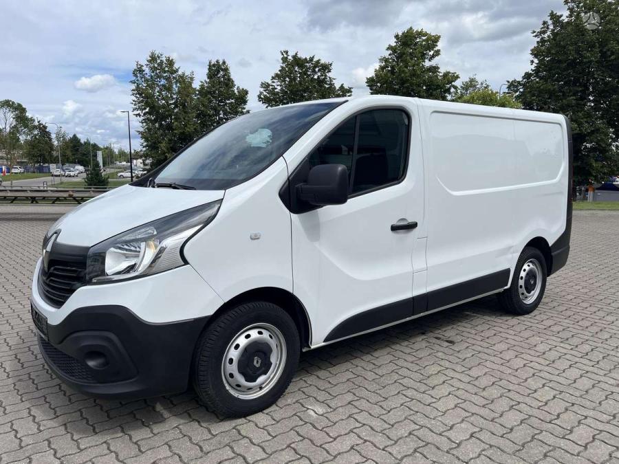 White Renault Trafic 2018 in Alytus, with an engine capacity of 1.60 L and mileage of 96 thousand km for 9559 €, photo 1 on AUTOMOTO.COM.LV